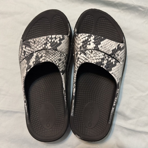OOFOS | Shoes | Oofos Black Snake Slide Sandals | Poshmark